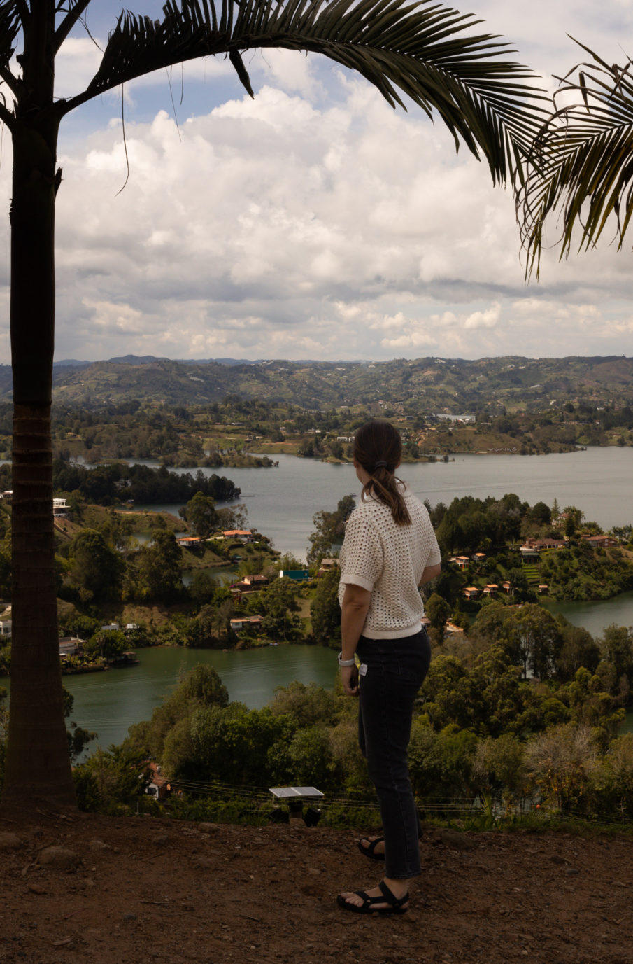 The Complete Guide to Colombia's Incredible La Piedra Del Penol ...